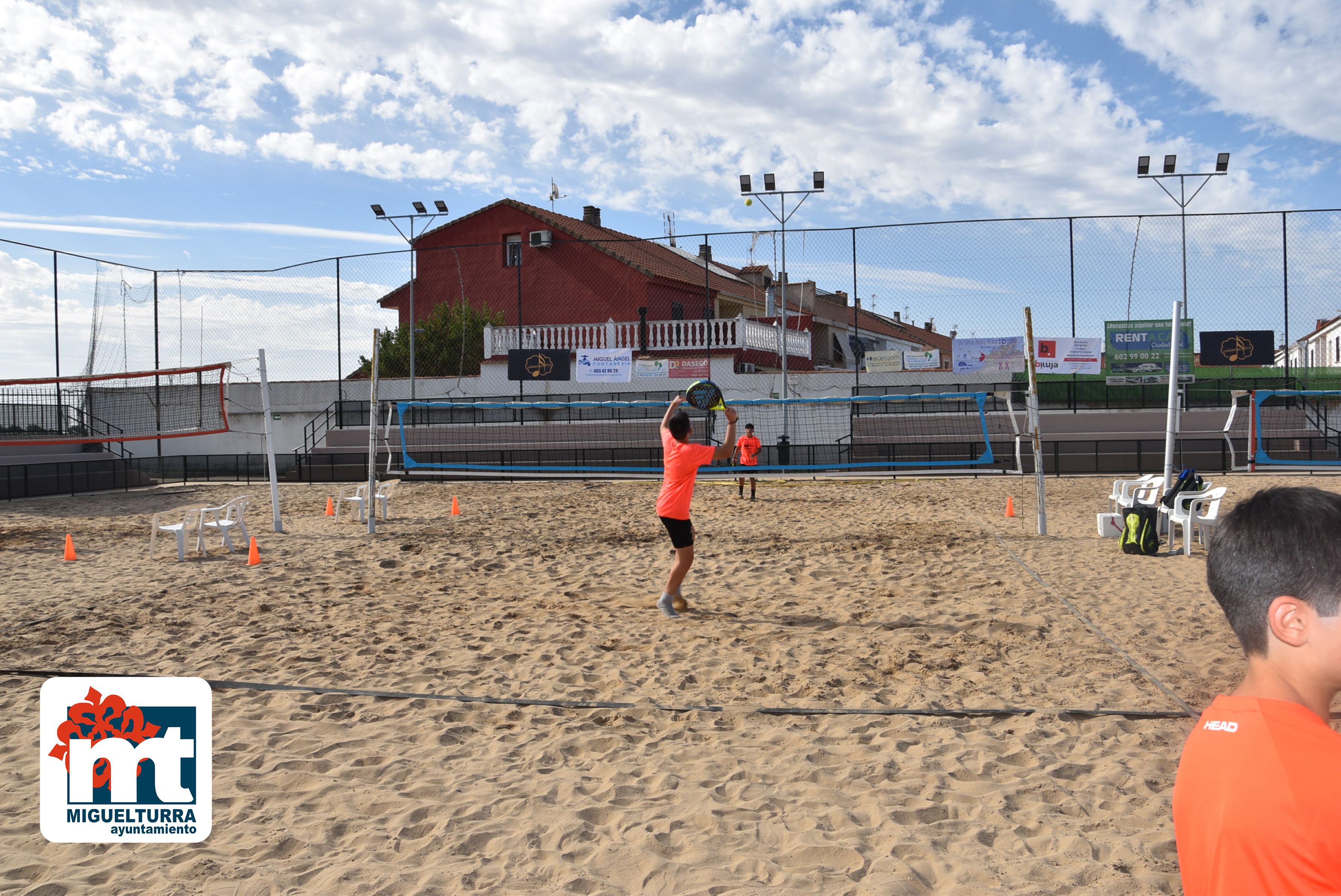 El parque Rivas Moreno acoge la cuarta edición del Torneo de Pádel ...