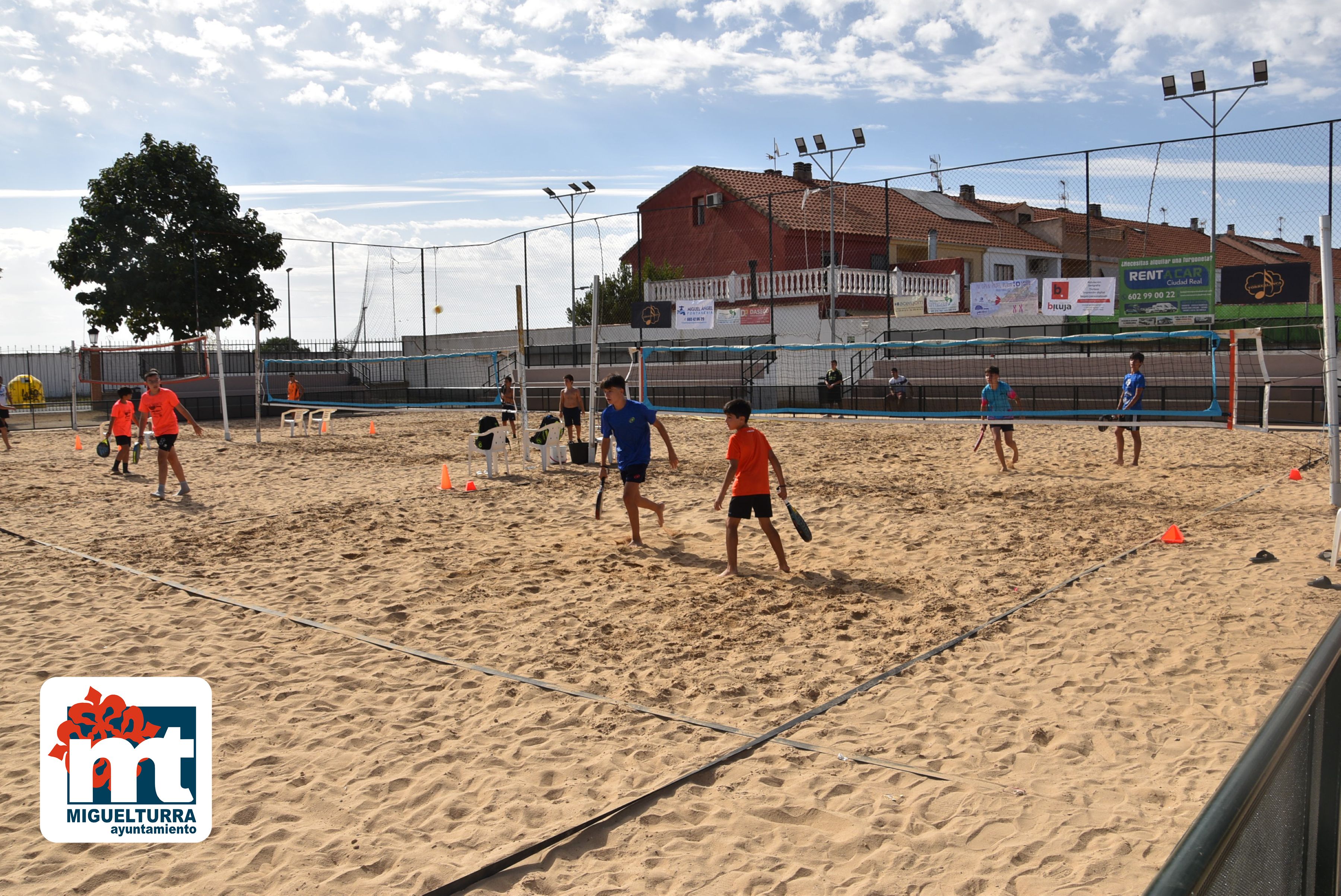 El parque Rivas Moreno acoge la cuarta edición del Torneo de Pádel ...