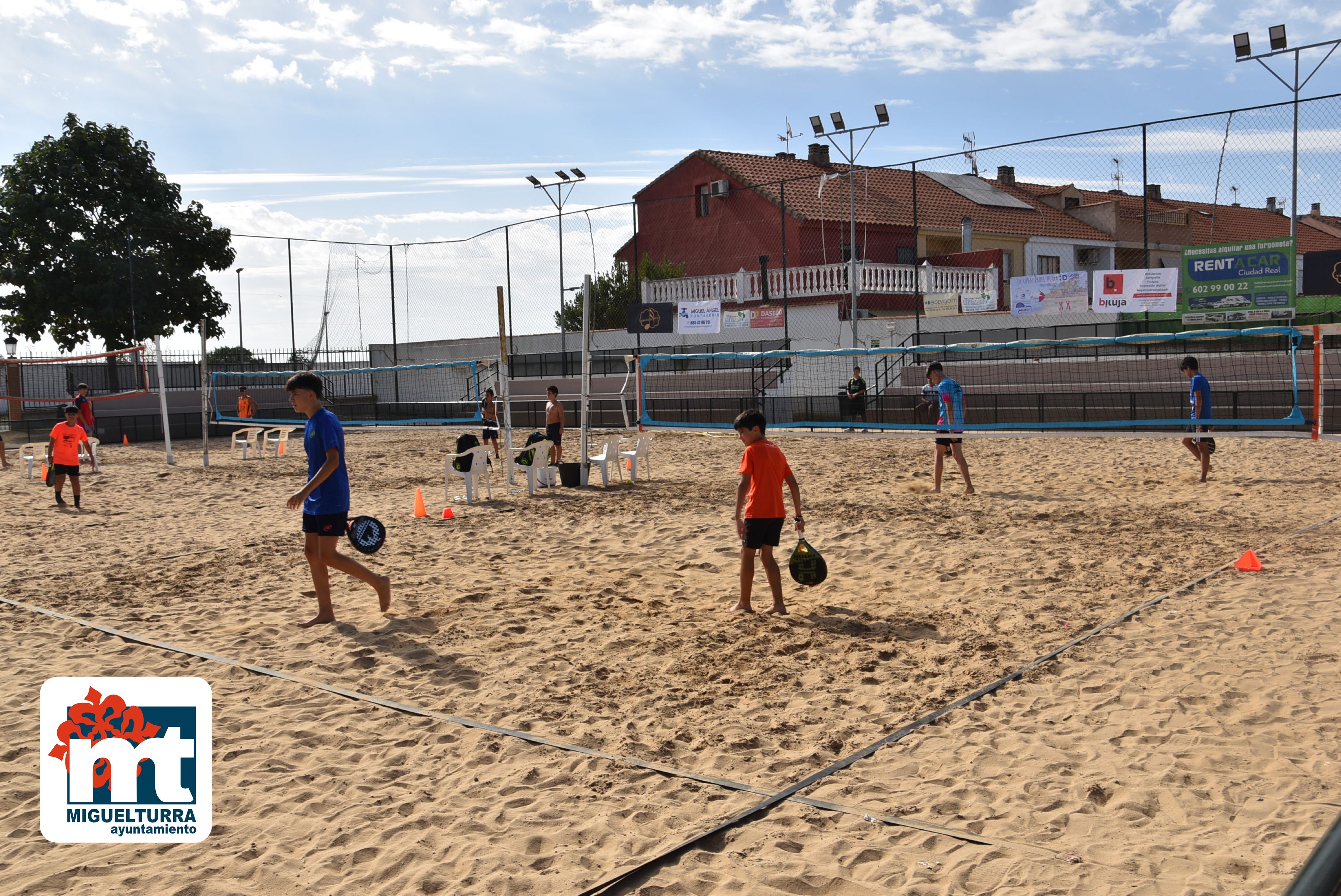 El parque Rivas Moreno acoge la cuarta edición del Torneo de Pádel ...