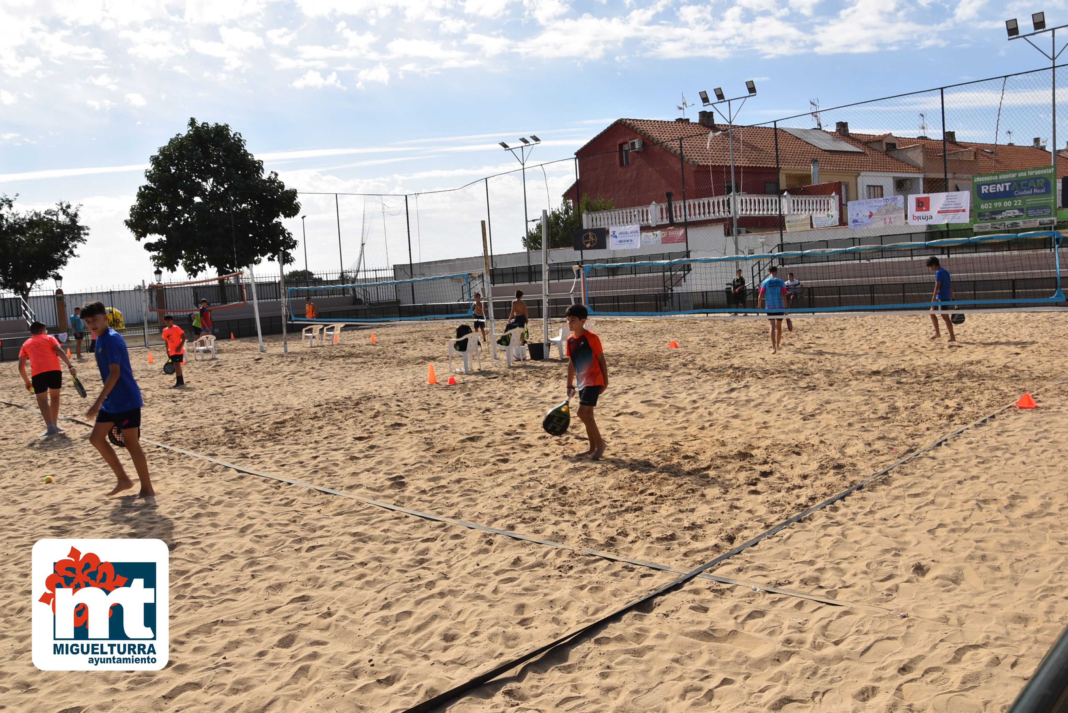 El parque Rivas Moreno acoge la cuarta edición del Torneo de Pádel ...